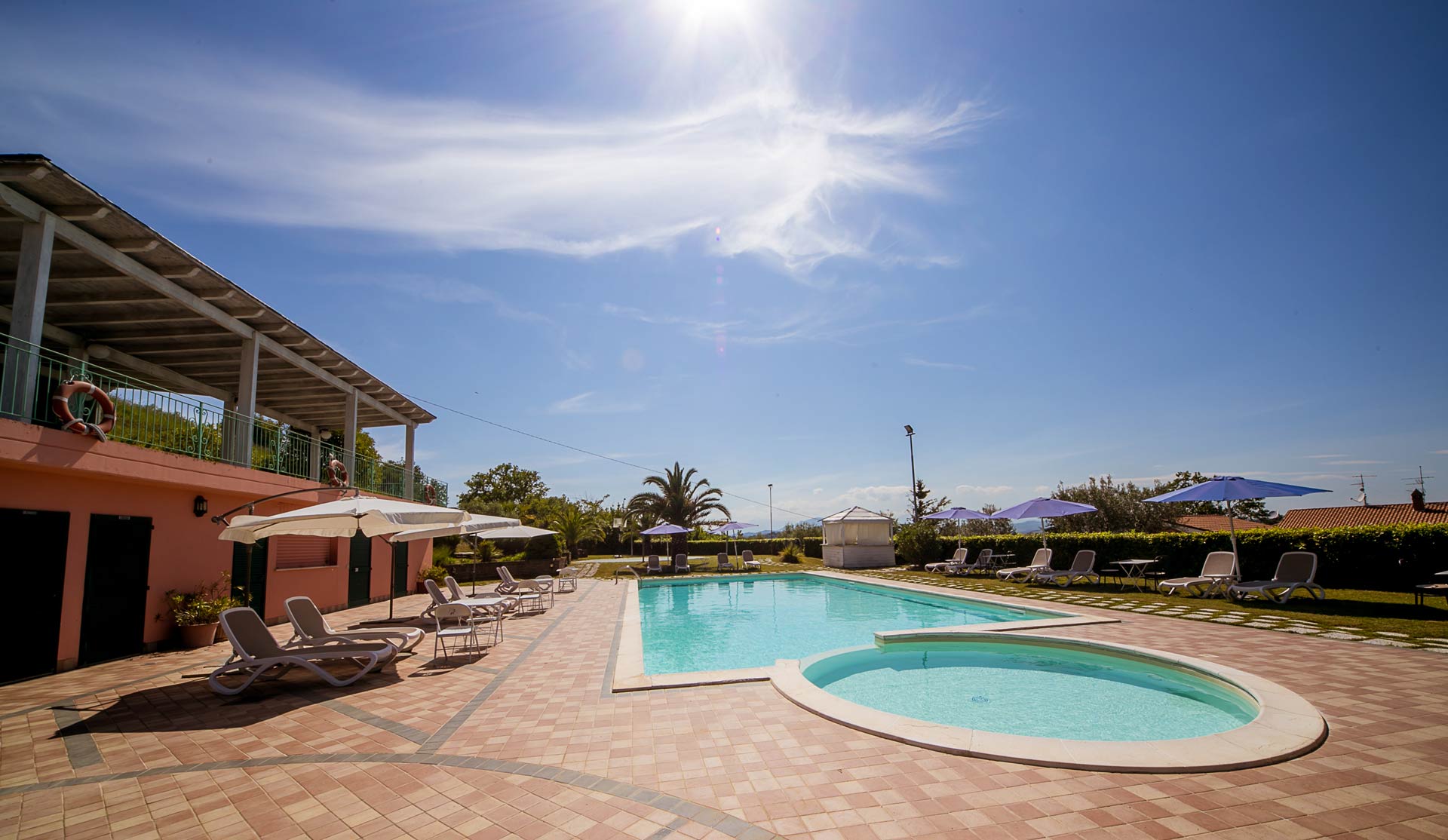 Resort Marche con Piscina - Ascoli Piceno | Country Hotel I Calanchi